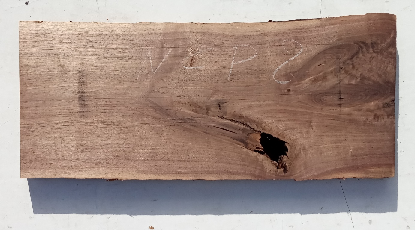 Tavole piallate in Noce Canaletto spessore mm 30: Tavola legno di Noce Canaletto Non Refilato ...